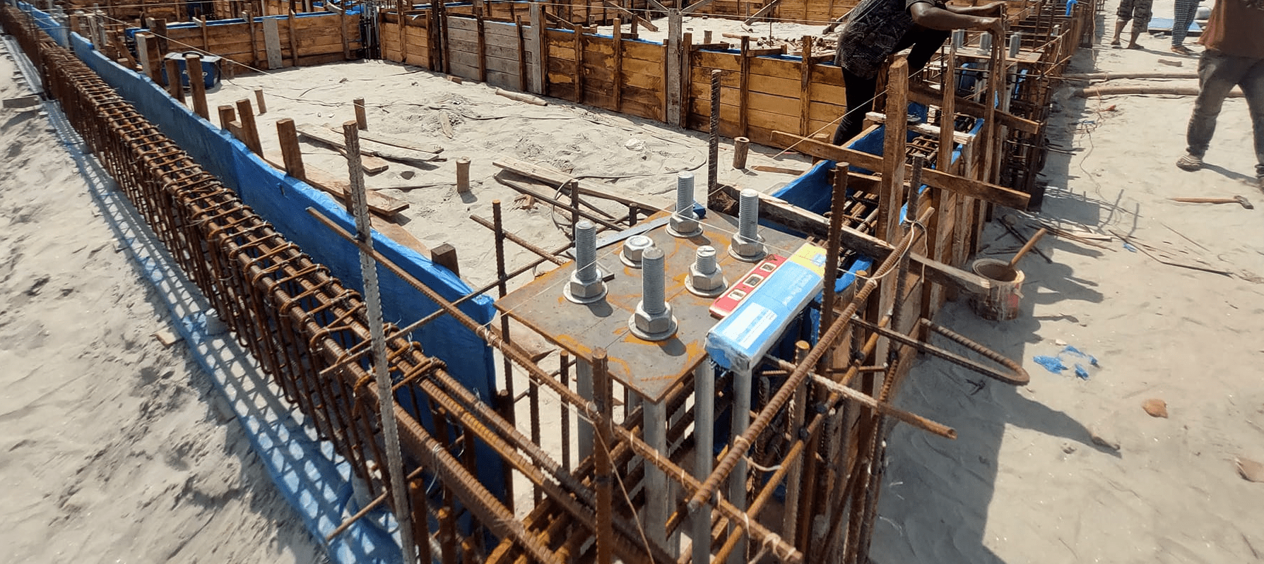 Anchor bolts used in construction and engineering applications - Best ...